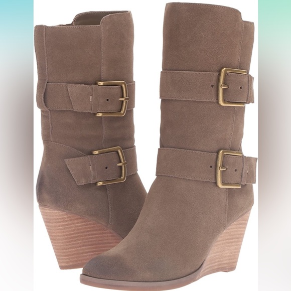 Very Volatile | Shoes | Very Volitile Los Angeles Tan Suede Wedge Boots ...